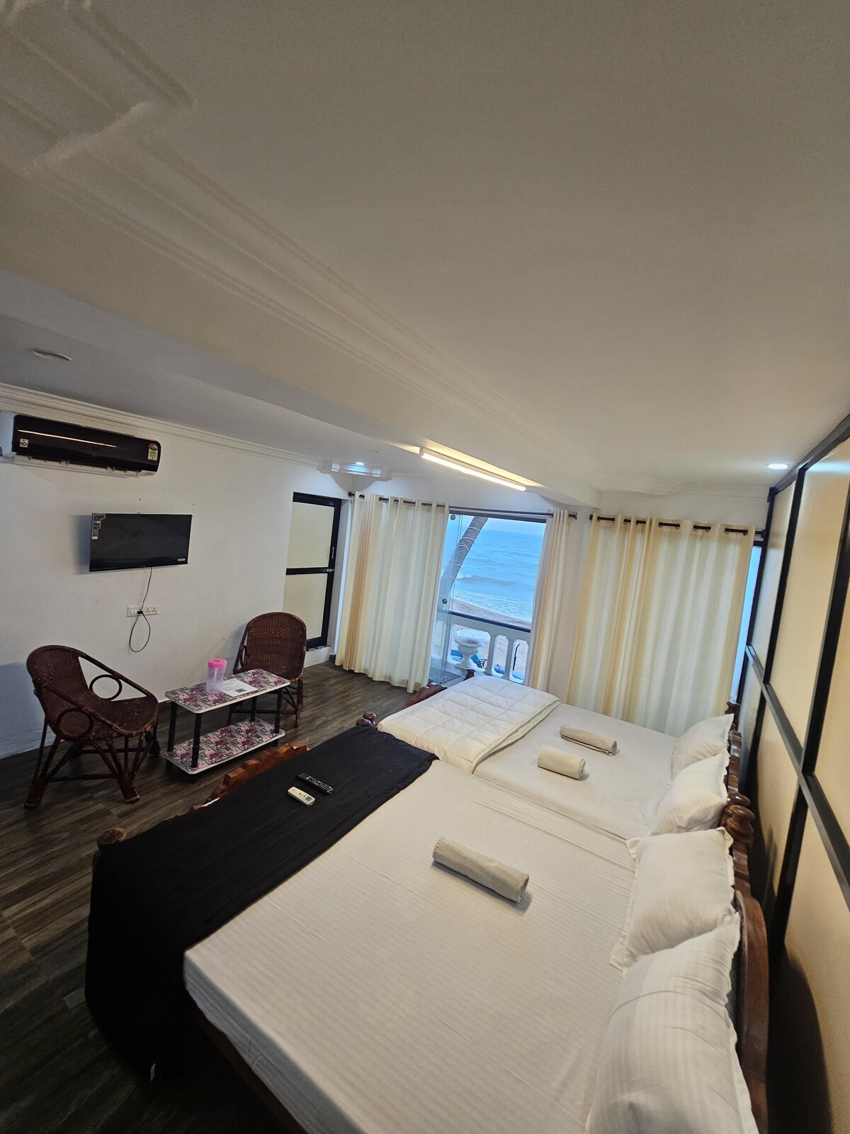 beach view room - Guesthouses for Rent in Kalapet, Puducherry, India ...