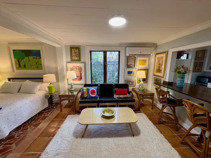 Private Guest House West Palm Beach - West Palm Beach, FL