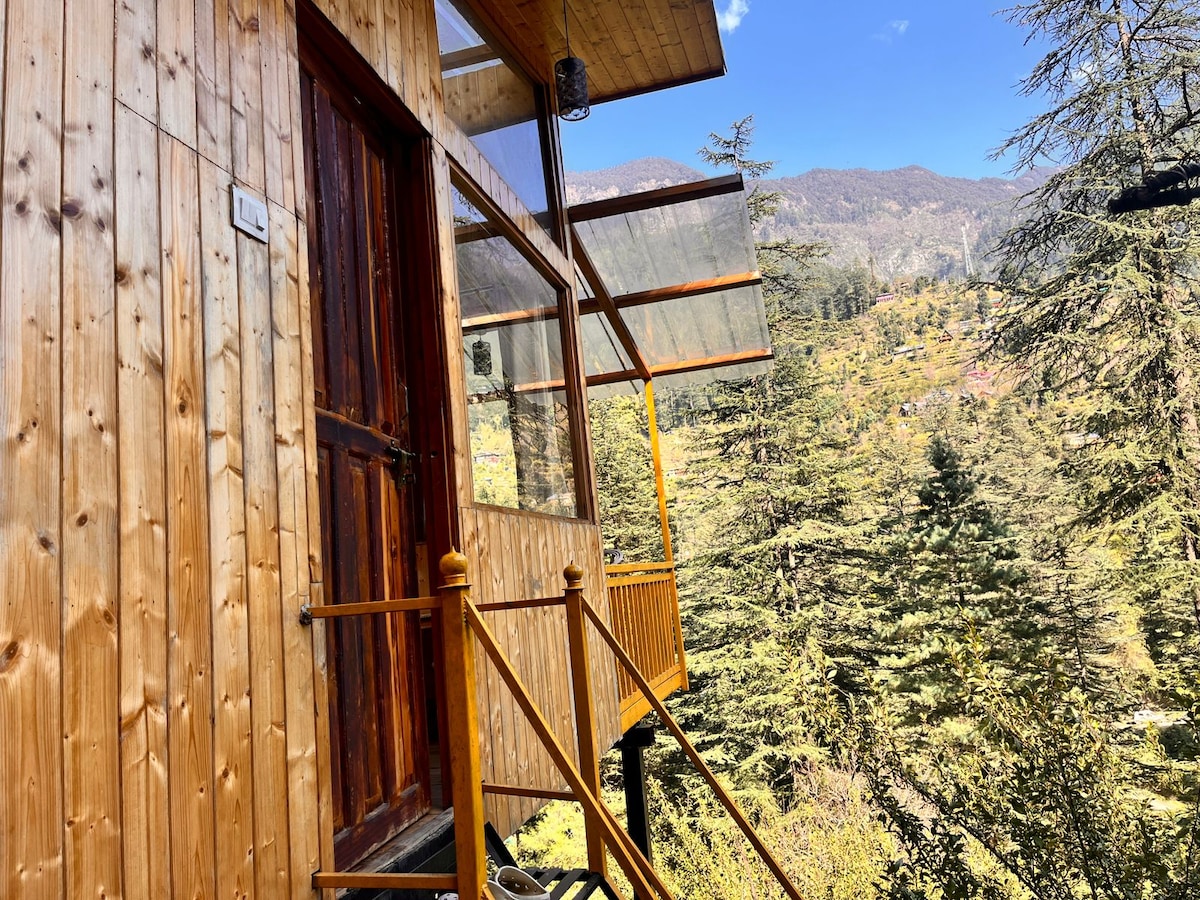 Bastiat Stays| Jacuzzi Treehouse| Waterfall| River - Treehouses for ...