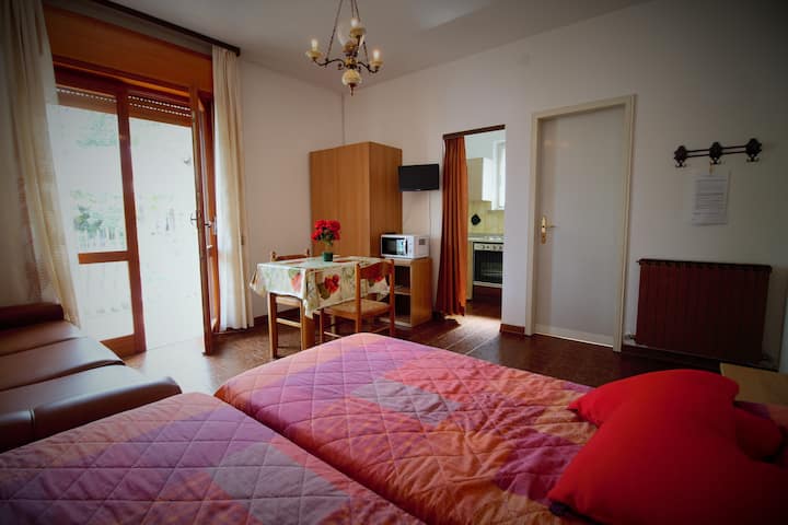 Luminoso Monolocale 300 M Dal Mare Con Parcheggio - Lignano Sabbiadoro