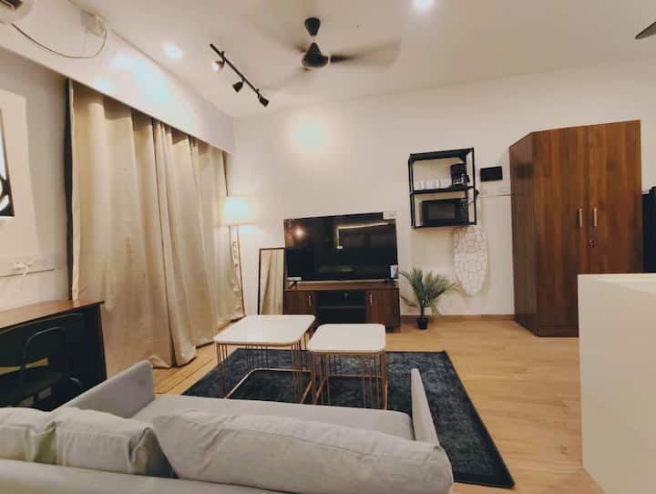 Orraica 216 : Pune Airport | Inverter | Kitchen - Pune