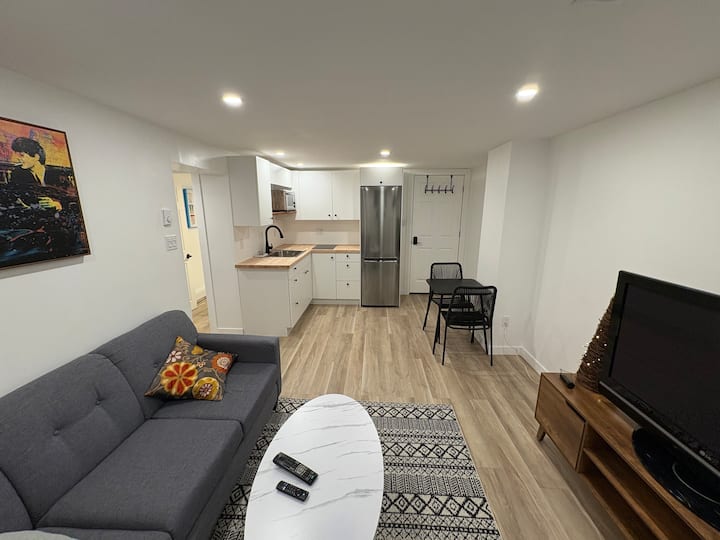 Bright Open-concept Living Area And Kitchen - Moncton