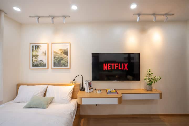 (Llq4)service Apt|free Laundry|fast Wifi|workspace - Hanoi