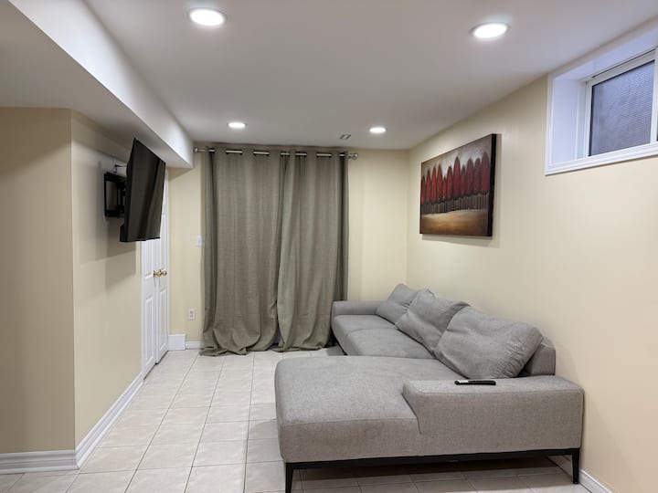 Luxury Suit Walkout Basement With Open Patio - Guelph