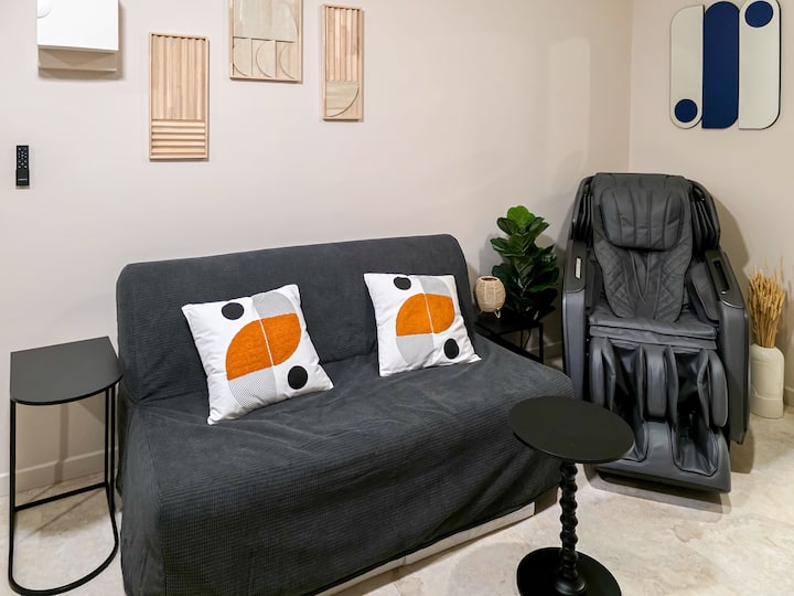 Le Lodge Corail : Massage Réparateur & Design Fun - Blois