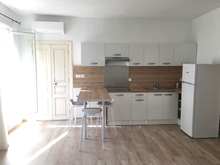 Appartement Neuf Au Cœur De La Ville - Sartène