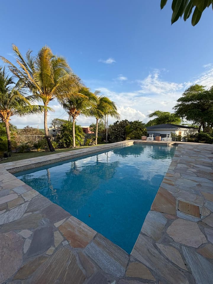 Haven's Villa Entire Estate: 4br Ocean View Pool - Grenada