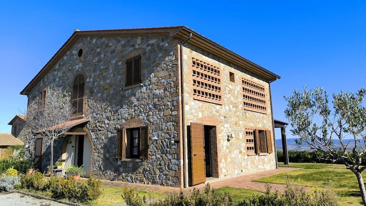 La Quercia, Country Home With Pool - Volterra