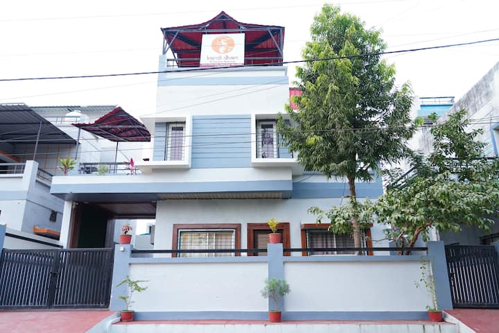 Karoli Dham | Exclusive 4bhk Premium Villa Getaway - Ujjain