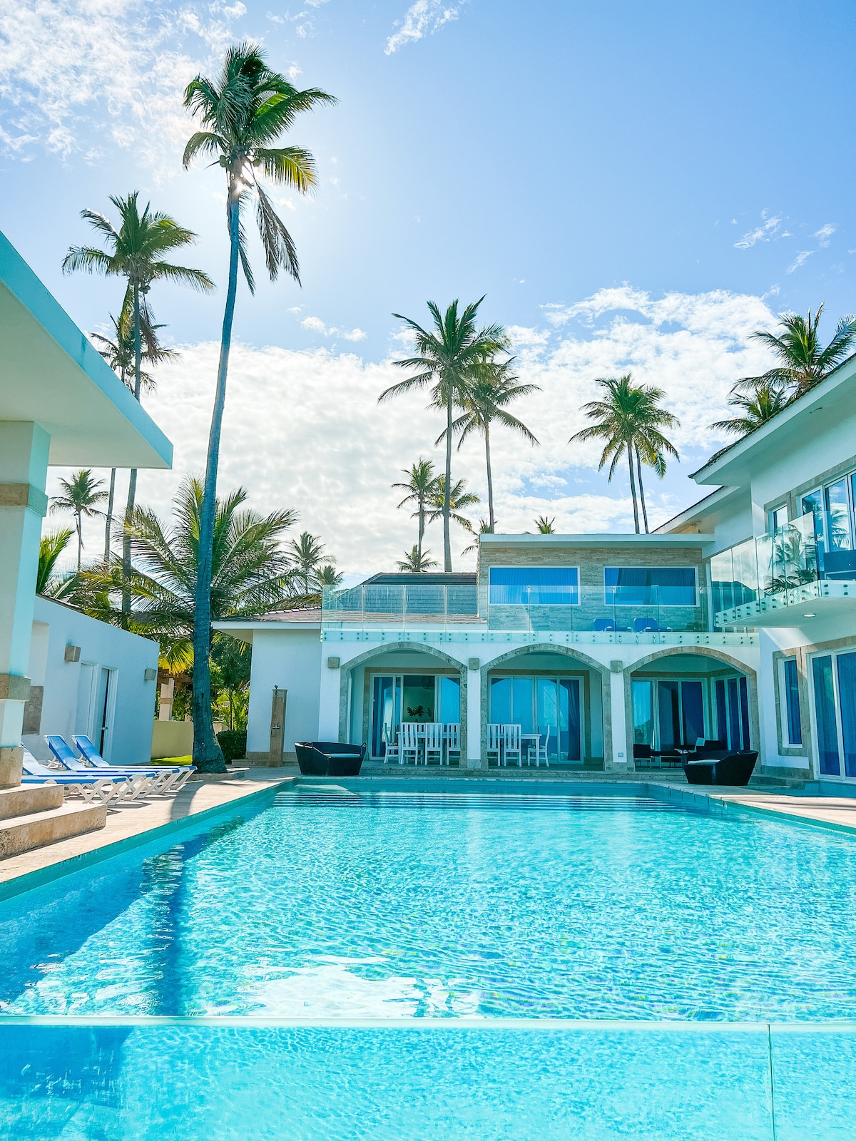 Suite Deluxe del Peninsula Esmeralda Luxury Hotel - Hoteles en alquiler ...