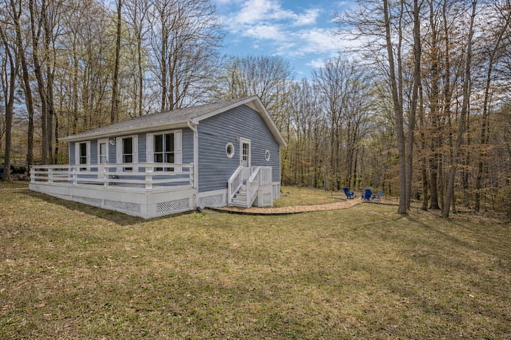 Cozy Lake Anna Retreat-modern Design, Quiet Escape - Lake Anna, VA