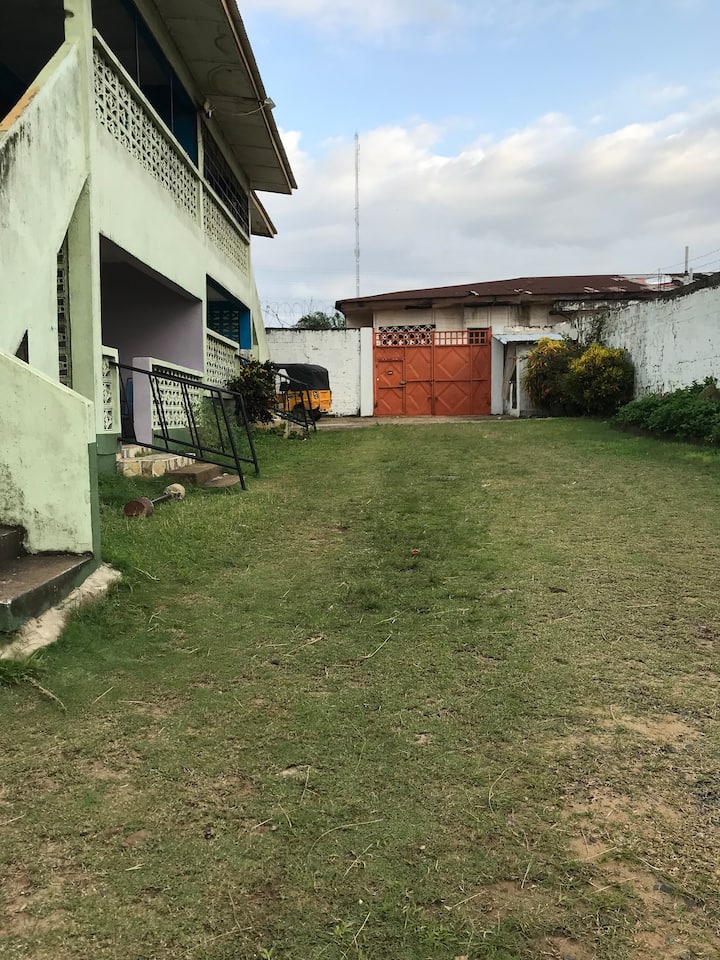 Two Bedrooms With Wi-fi, Water, 24hr Current - Monrovia