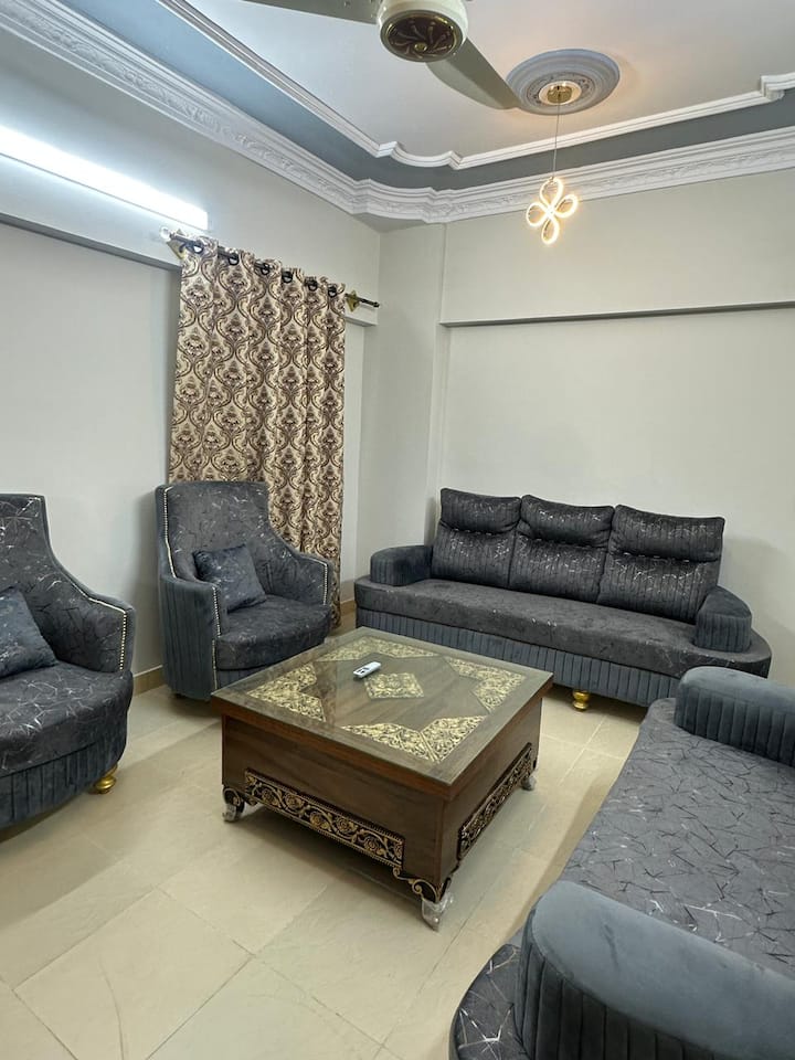 Modern Cozy Stay • Mehran Towers • 10 Min Airport - Karachi