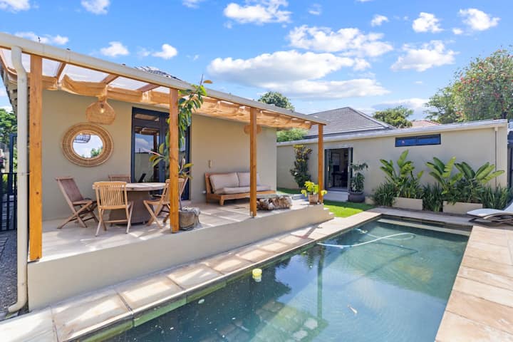 Stylish Retreat In Trendy Parkhurst - Johannesburg