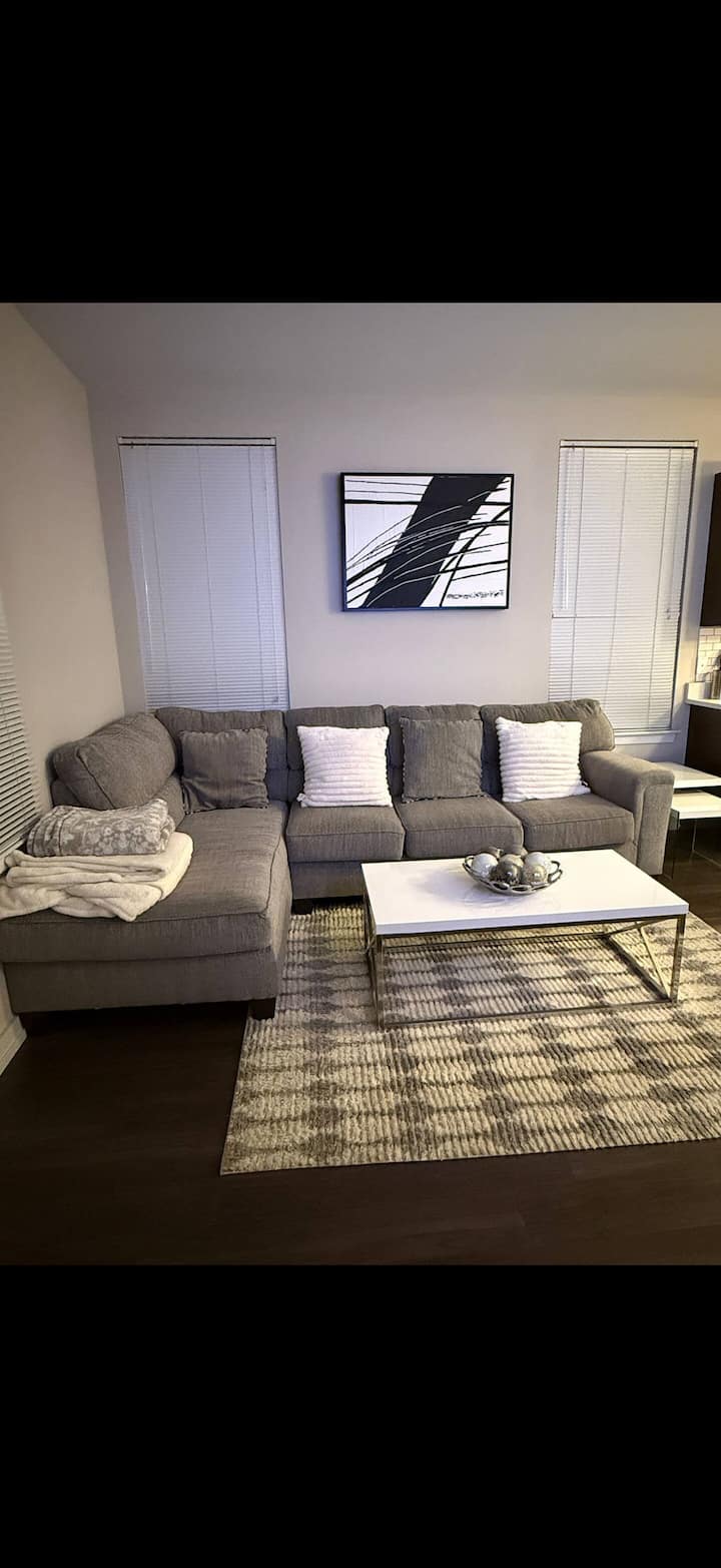 Charming 1-bed, 1-bathroom Home Away From Home. - King of Prussia, PA