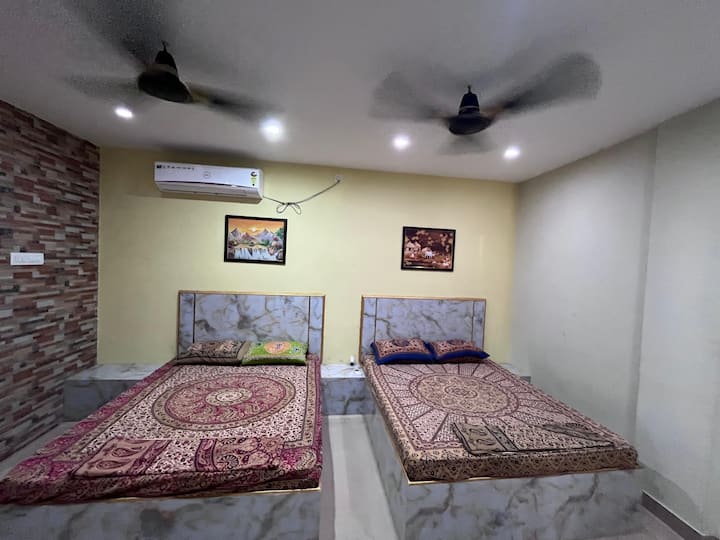 Rani Sati Bhawan 2bed,1ac,wi-fi,parking,4 Guests - Puri