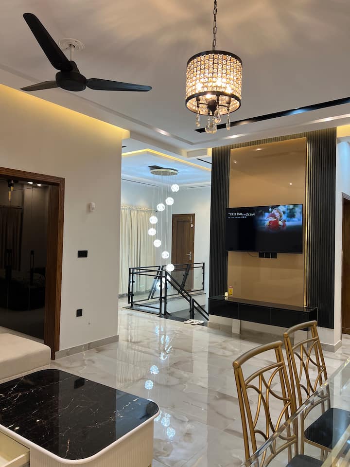 Villa Noir - Islamabad