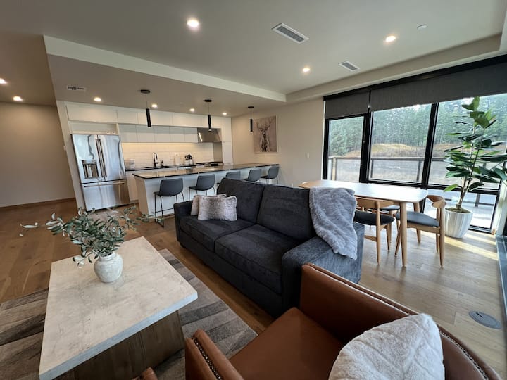 15 Mins. To Ski Resort, Clubhouse & Spa Amenities - Whitefish, MT