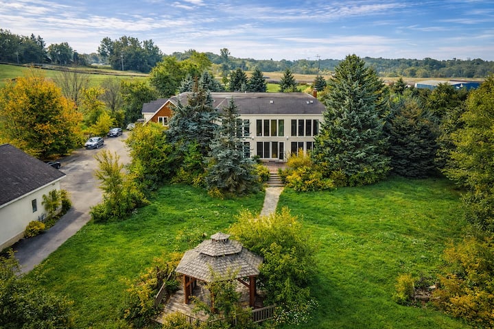 Spacious 6br Hamilton Retreat W/ Pool Table - Hamilton