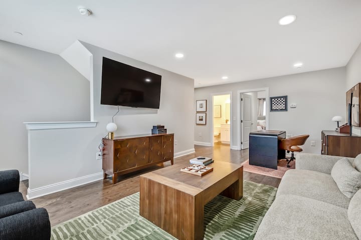 Cozy&comfy W/rooftop! Heart Of Fishtown-sleeps 8! - Camden, NJ