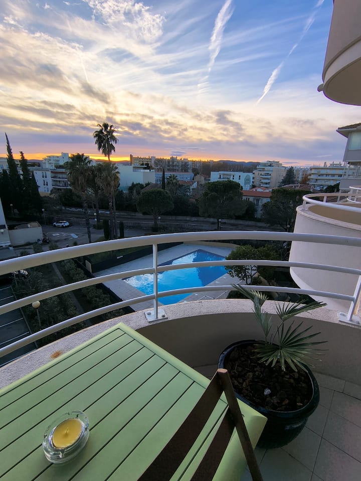 Lumineux T2 - Résidence Calme - Piscine - Plages - Saint-Raphaël