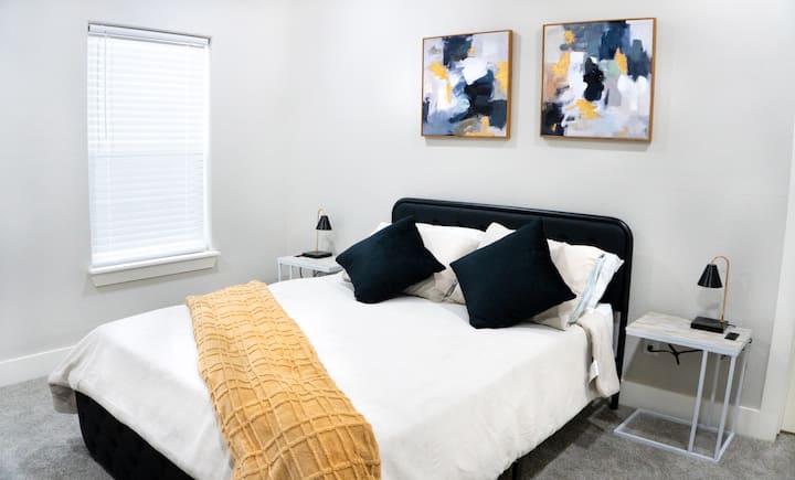 Newly Built! Contemporary Home - Lancaster, TX