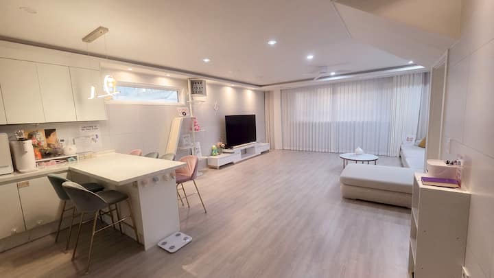 [장박할인][오픈특가]공항 20분·청라 독채·3룸 3욕실·아시아드7분 · Cozy Home - Incheon