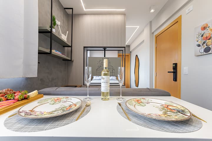 Studio No Jardim Botânico | Home Office | Conforto - Curitiba