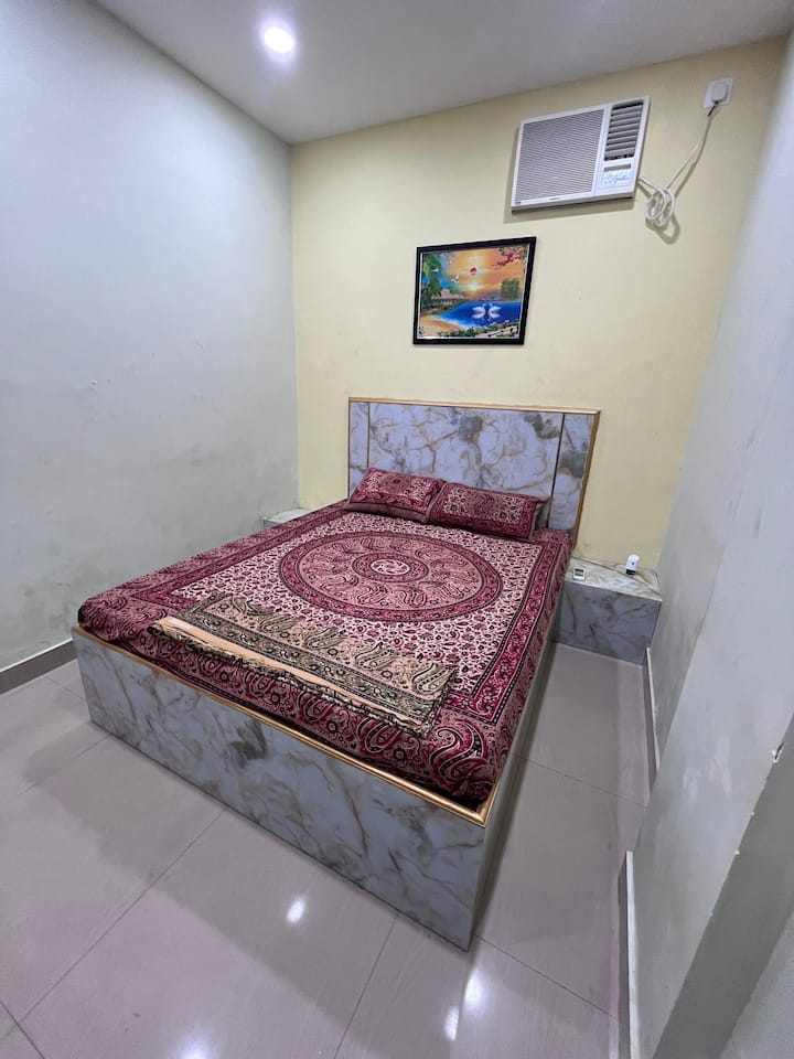 Rani Sati Bhawan 1bed,1ac,wi-fi,parking,2 Guests - Puri