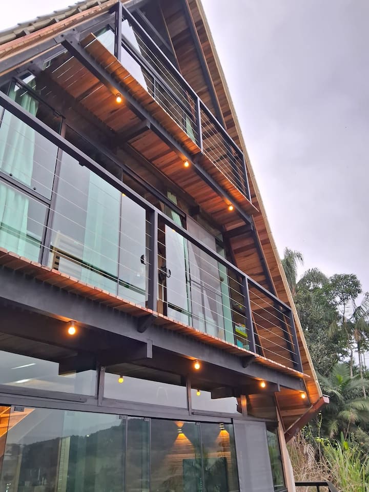 Chalé Madi - Vista Incrível E Privacidade. - Pomerode