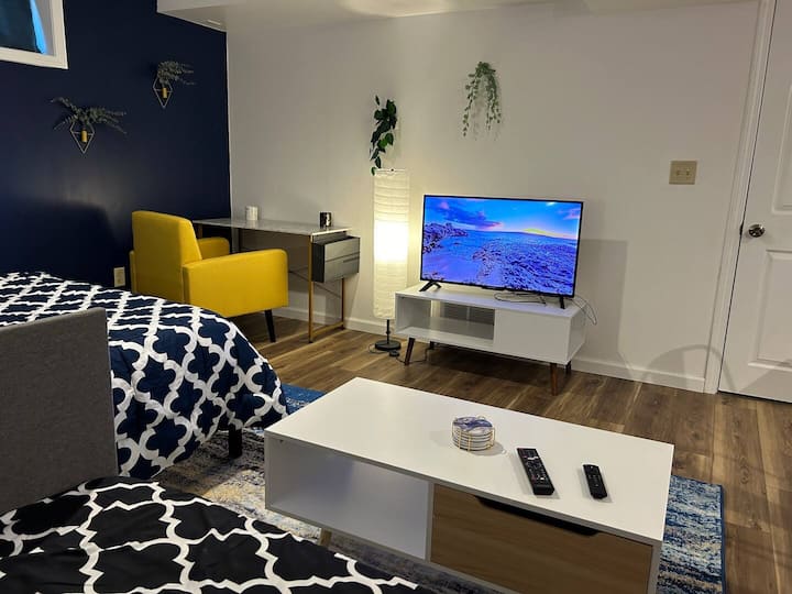 Private Studio In Huge House - Syracuse, NY