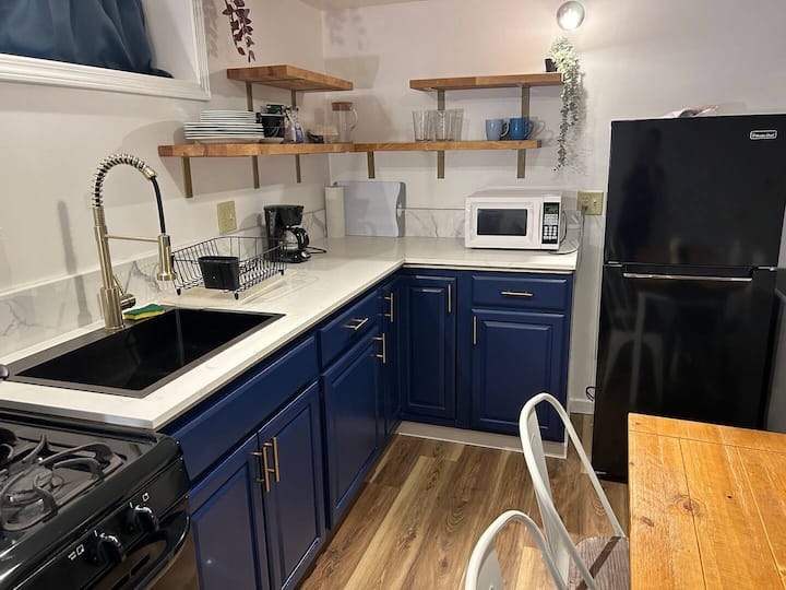 Private Studio In Huge House - Syracuse, NY