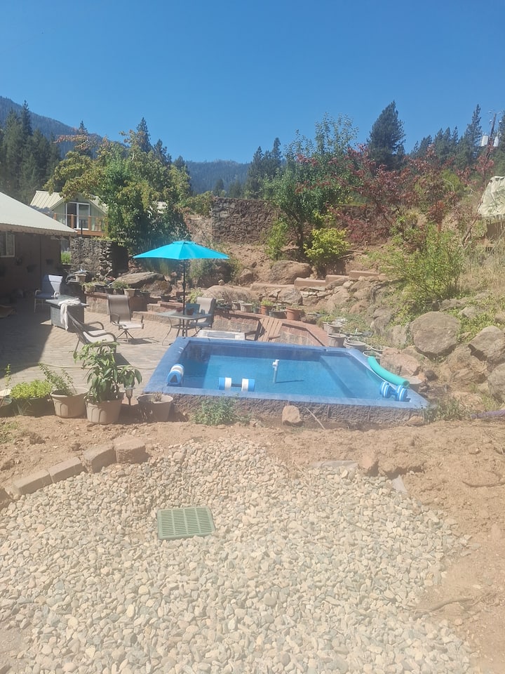 Garden Valley Geothermal Hot Springs Resort - Garden Valley, ID