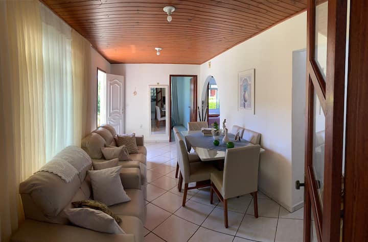 Praia De Palmas, Casa - 900 Metros Da Praia - Governador Celso Ramos