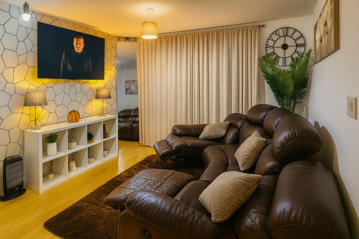 Modern 2 Bed Apartment With Free Parking - Coventry