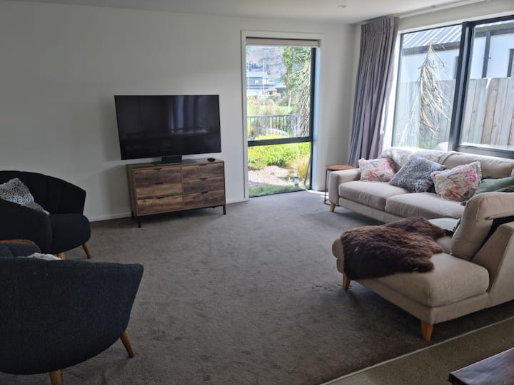 Peppercorn Paradise - Arrowtown