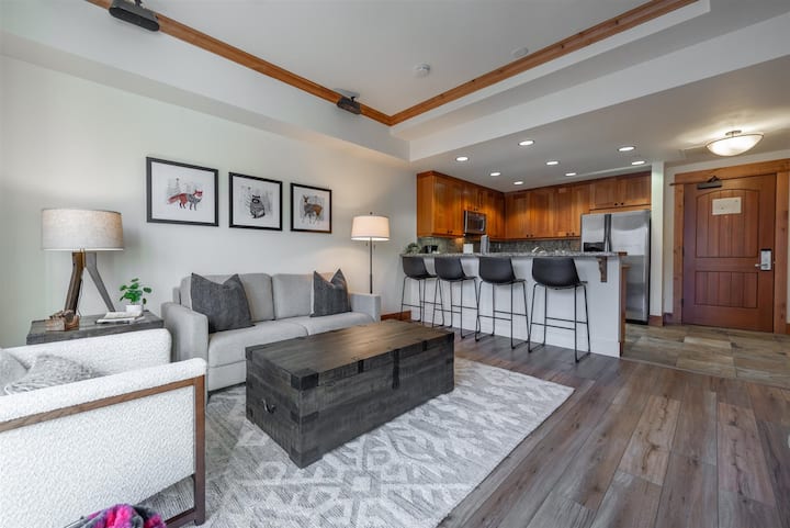 Northstar Luxury In The Heart Of The Village! - Carnelian Bay, CA