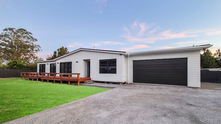 Brand Spanning New Sunny Solway Home. - 馬斯特頓