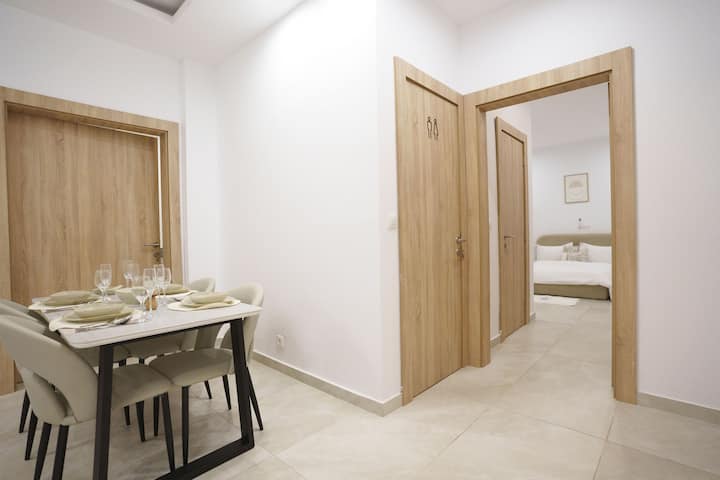 Appartement Moderne Et Spacieux 
Cocody 8e Tranche - Côte d'Ivoire