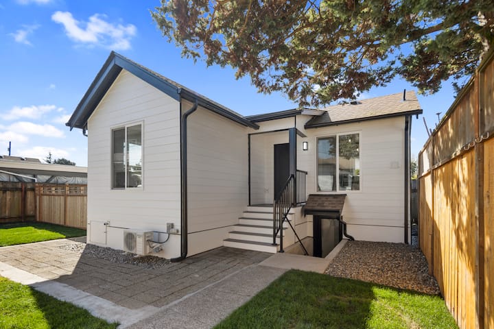 Hotys Most Confortable Condo - Everett, WA