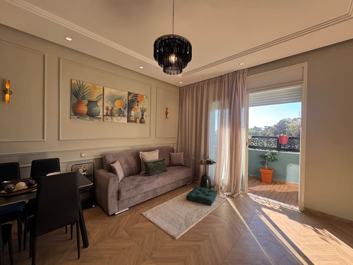 Appartement De Luxe Avec Balcon Au Coeur De Rabat - Rabat