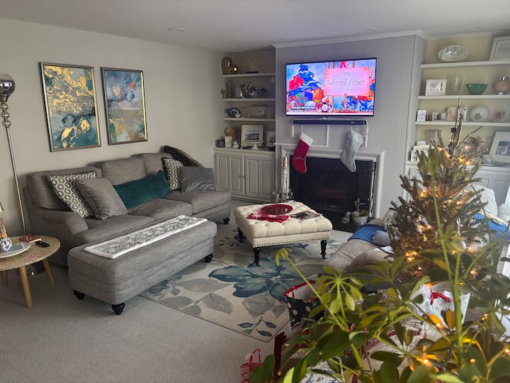 Holiday Condo Available In Westport - Norwalk, CT