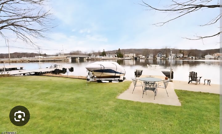 Lakefront 1br Apartment On Lake Hopatcong + Kayaks - Sparta Township, NJ