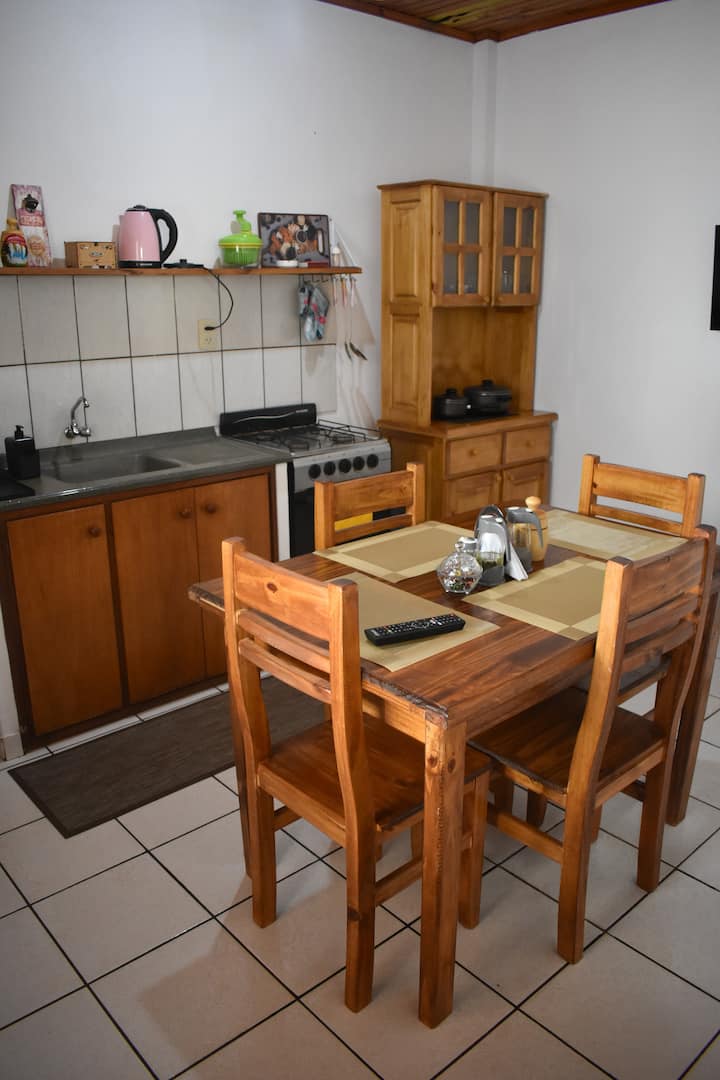 Departamento Céntrico Primer Piso • Wi-fi & Cocina - Puerto Iguazú