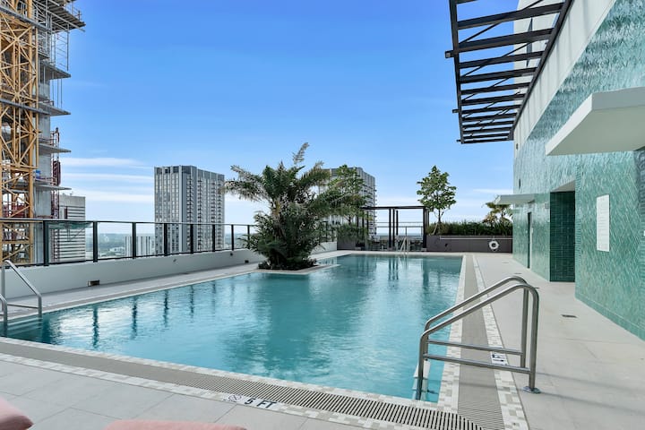 2/2 Walk To Bayside - Miami, FL