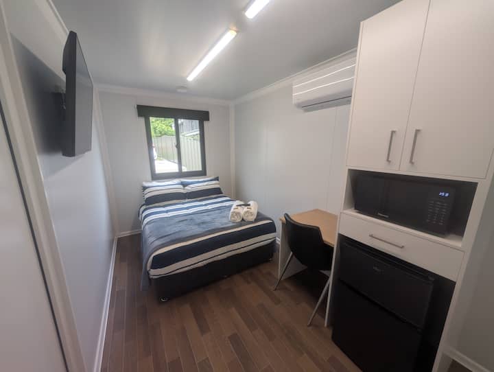 Tiny Home In Adamstown Heights - City of Lake Macquarie