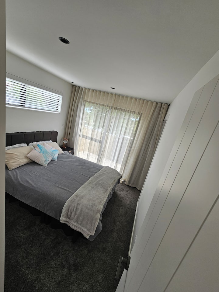 Totally Private Room & Bathroom - Auckland