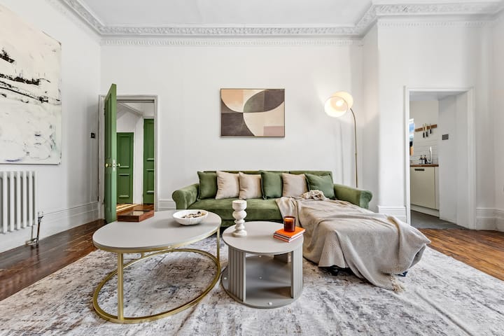 Cosy Kensington Flat 4 Min To Station Can Host 5! - London