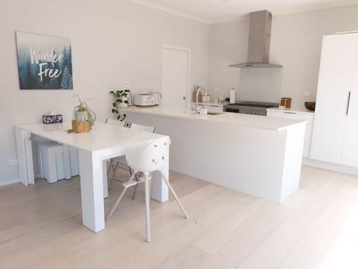 Flash Modern Living 2 Bedrooms Townhouse - Lower Hutt