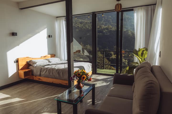 Casita Jaguar Un Lugar Hermoso Con Vistas Al Lago - Guatemala